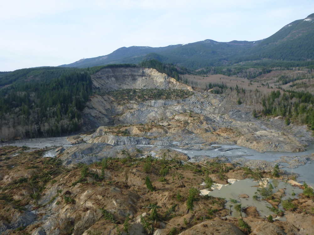 iSchool students help preserve history of Oso mudslide | Information ...
